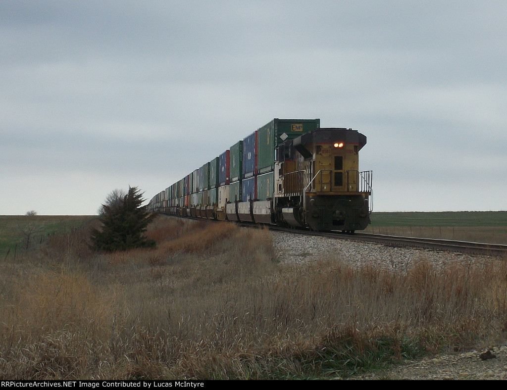 UP 8585 DPU on westbound UP intermodal train